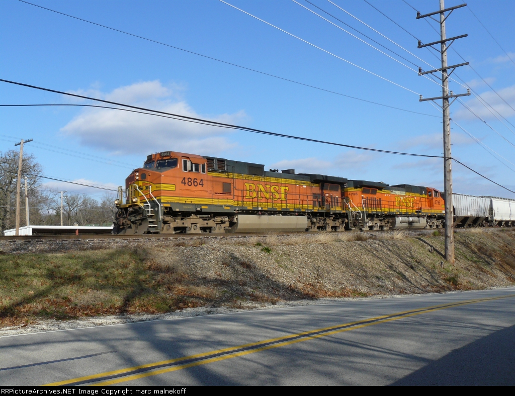 BNSF 4864